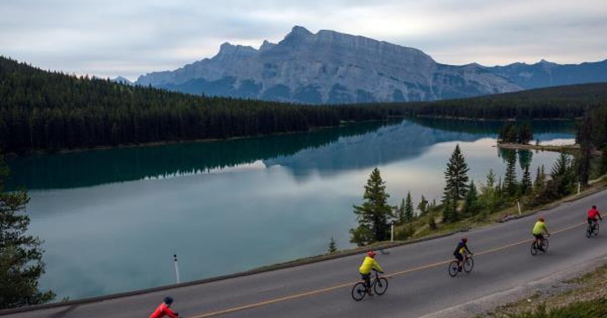 Discover the Thrill of Alberta’s Iconic Icefields… | Vantage Hotels Discover the Thrill of Alberta’s Iconic Icefields… | Vantage Hotels